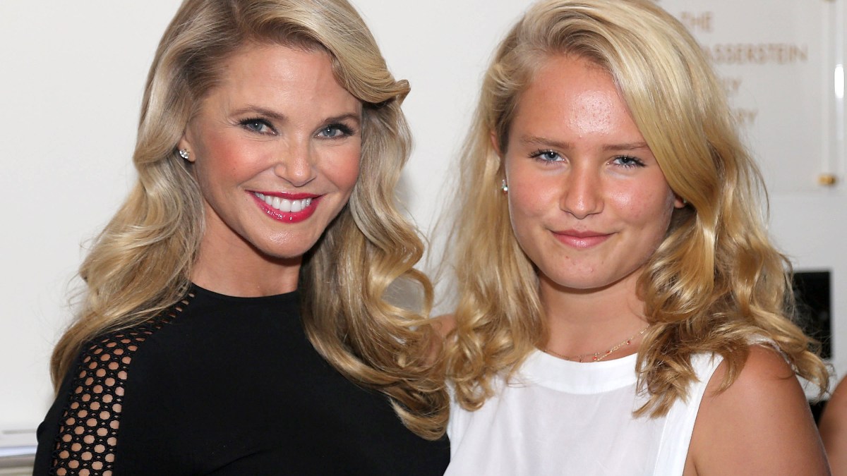 Christie Brinkley Says Her Model Daughter Sailor, 16, "Lost a Little ...