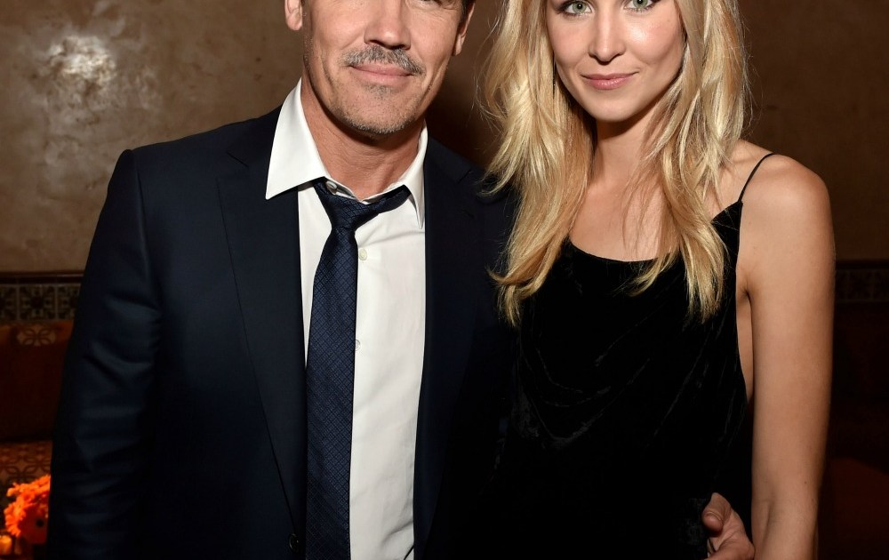Josh Brolin Marries Longtime Girlfriend Kathyrn Boyd! - Life & Style