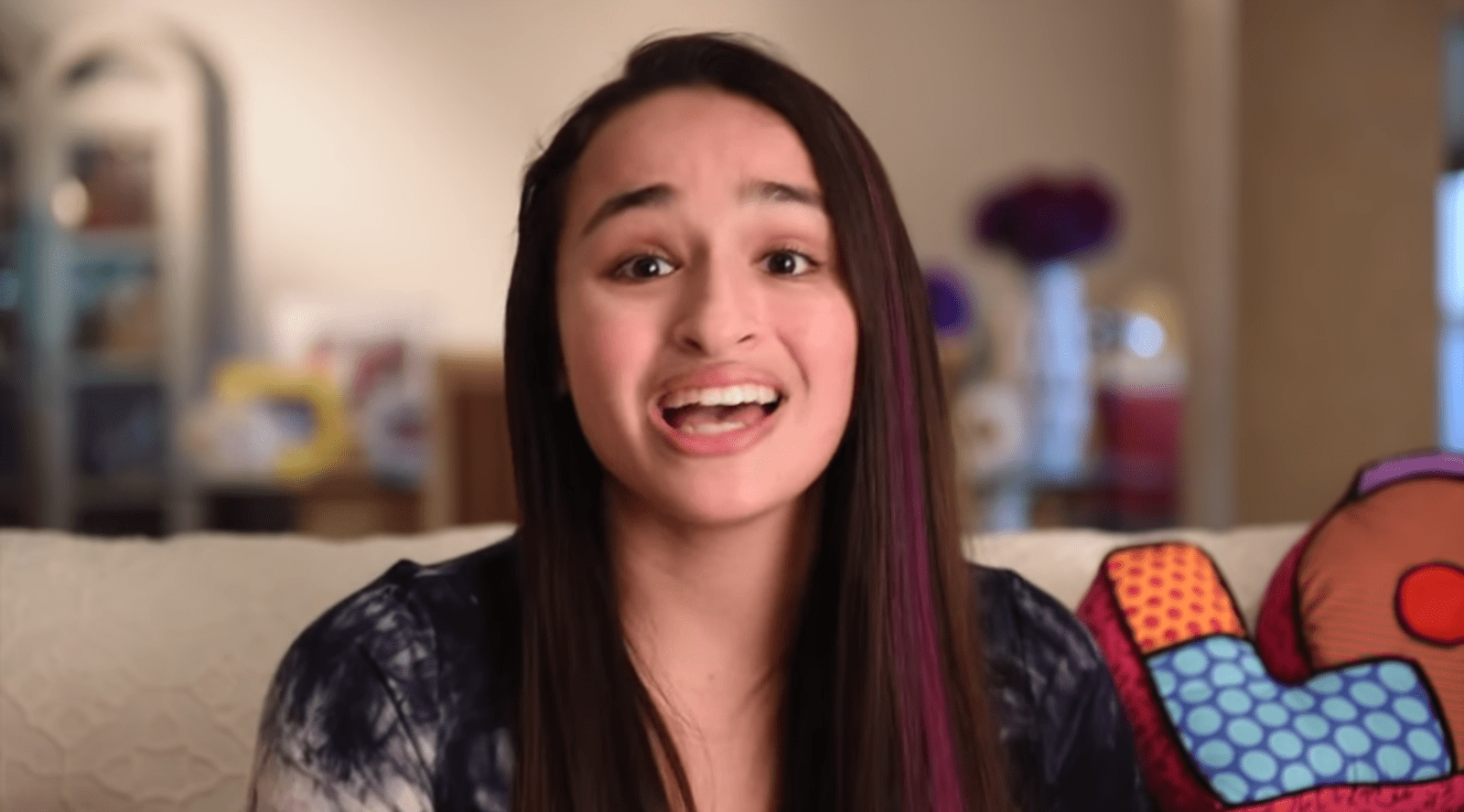 Jazz Jennings Chats 'Sexual Stuff' With Doctors Before Her Big Surgery ...