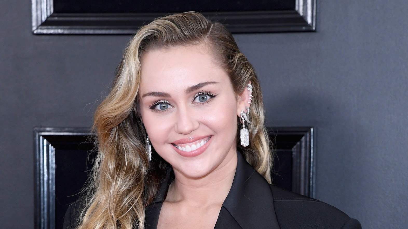 Miley Cyrus Bad Skin
