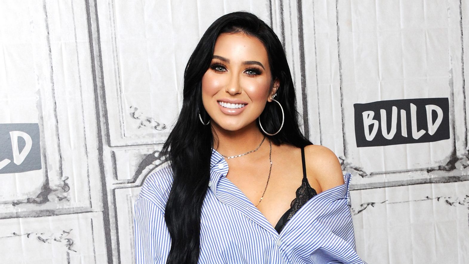 Jaclyn Hill Announces Her Cosmetics Line Launch Date | Life & Style