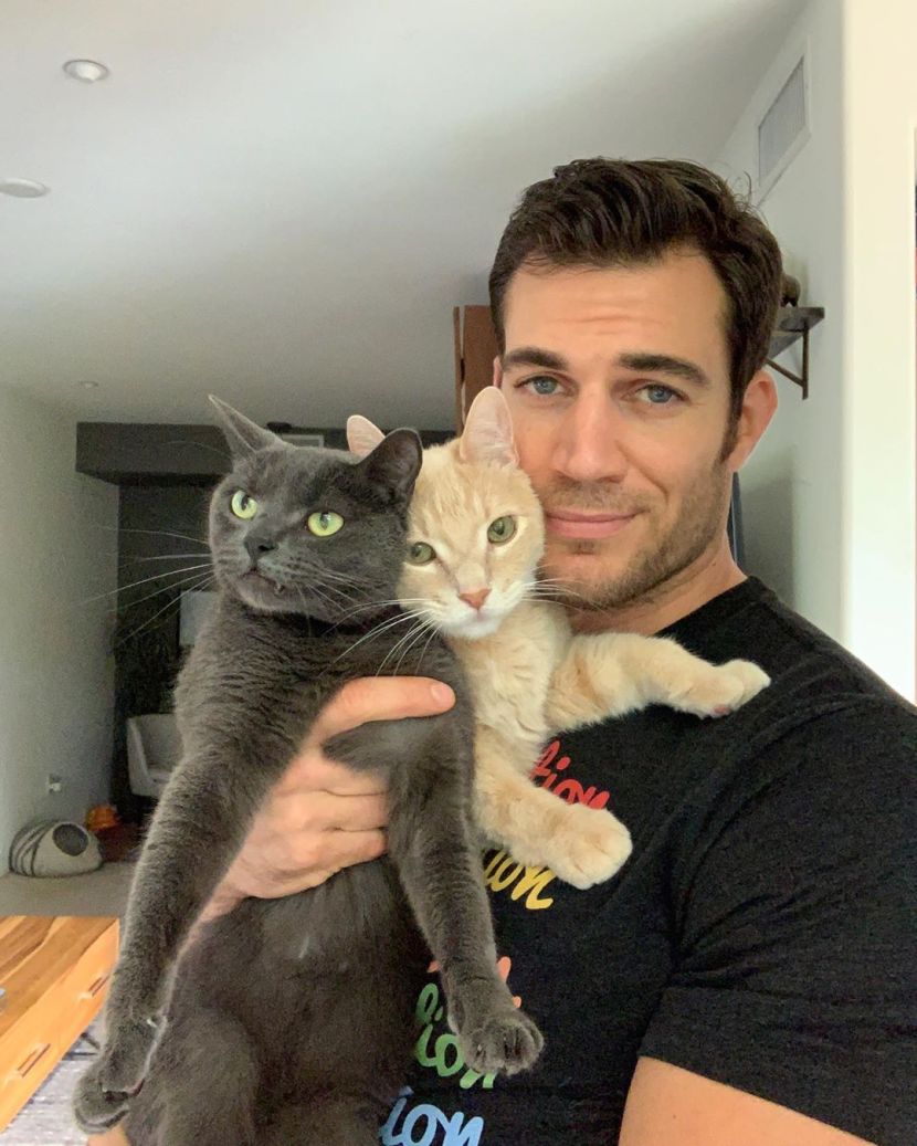 Sexy Veterinarian Dr. Evan Antin Shares Tips for Traveling With Pets