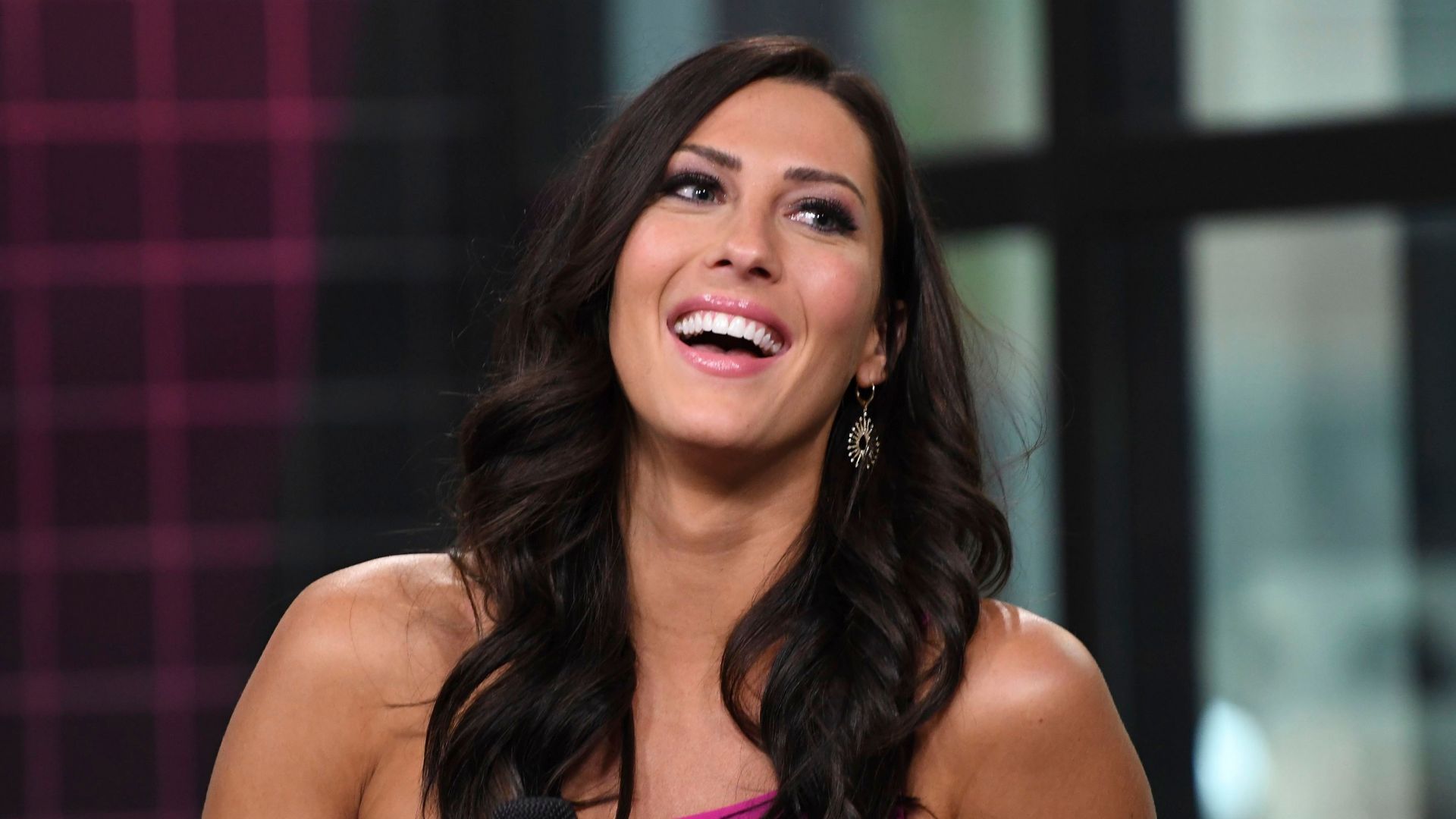 Becca Kufrin Archives - Life & Style