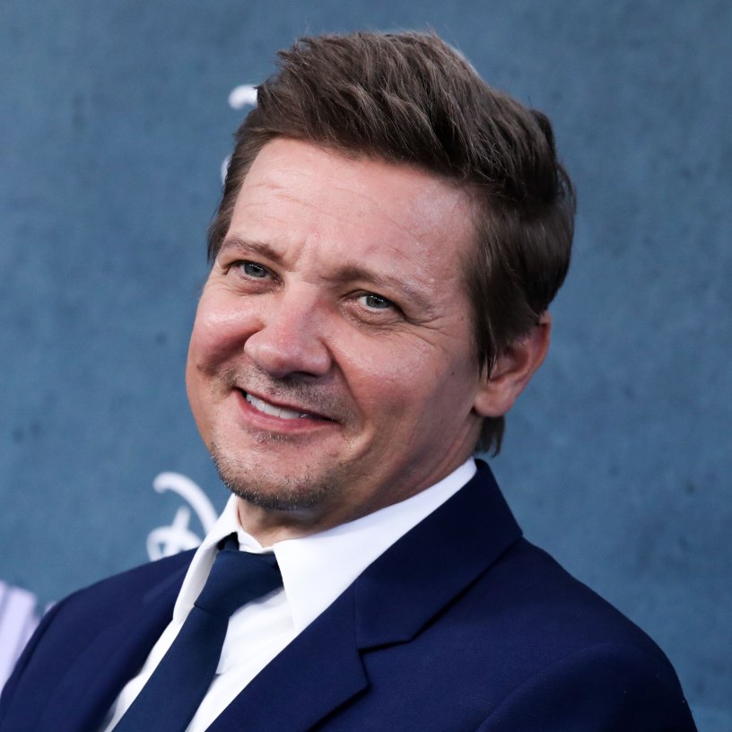 Jeremy Renner : Latest News - Life & Style