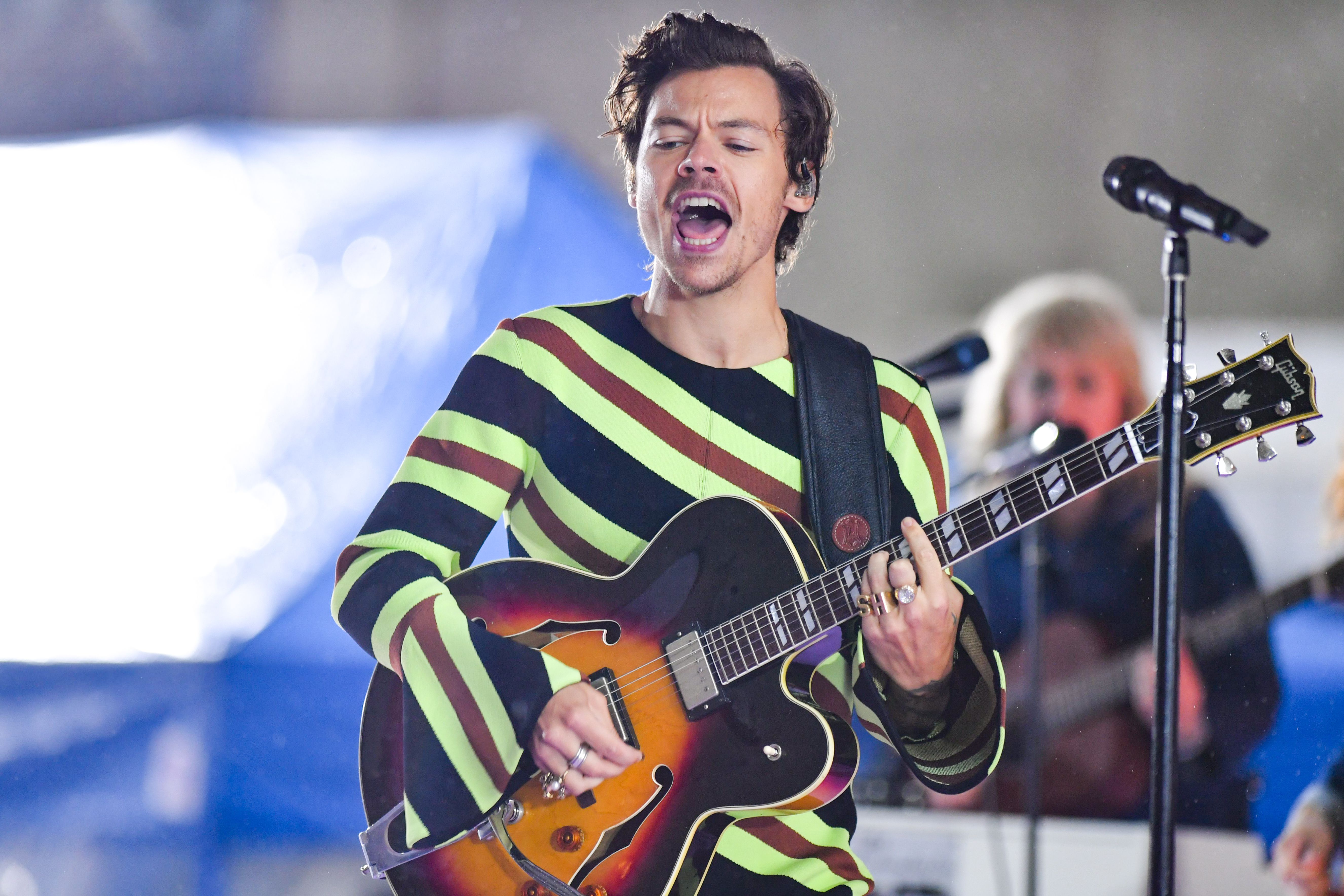 Harry Styles Singing Gif 2022