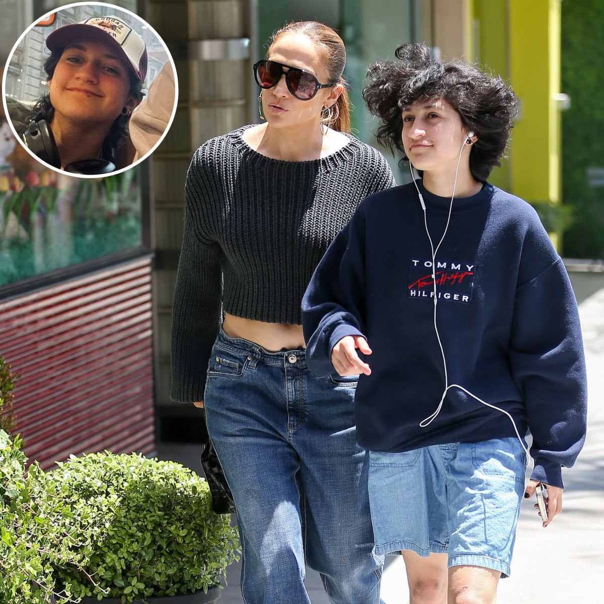 Emme Muniz : Latest News - Life & Style