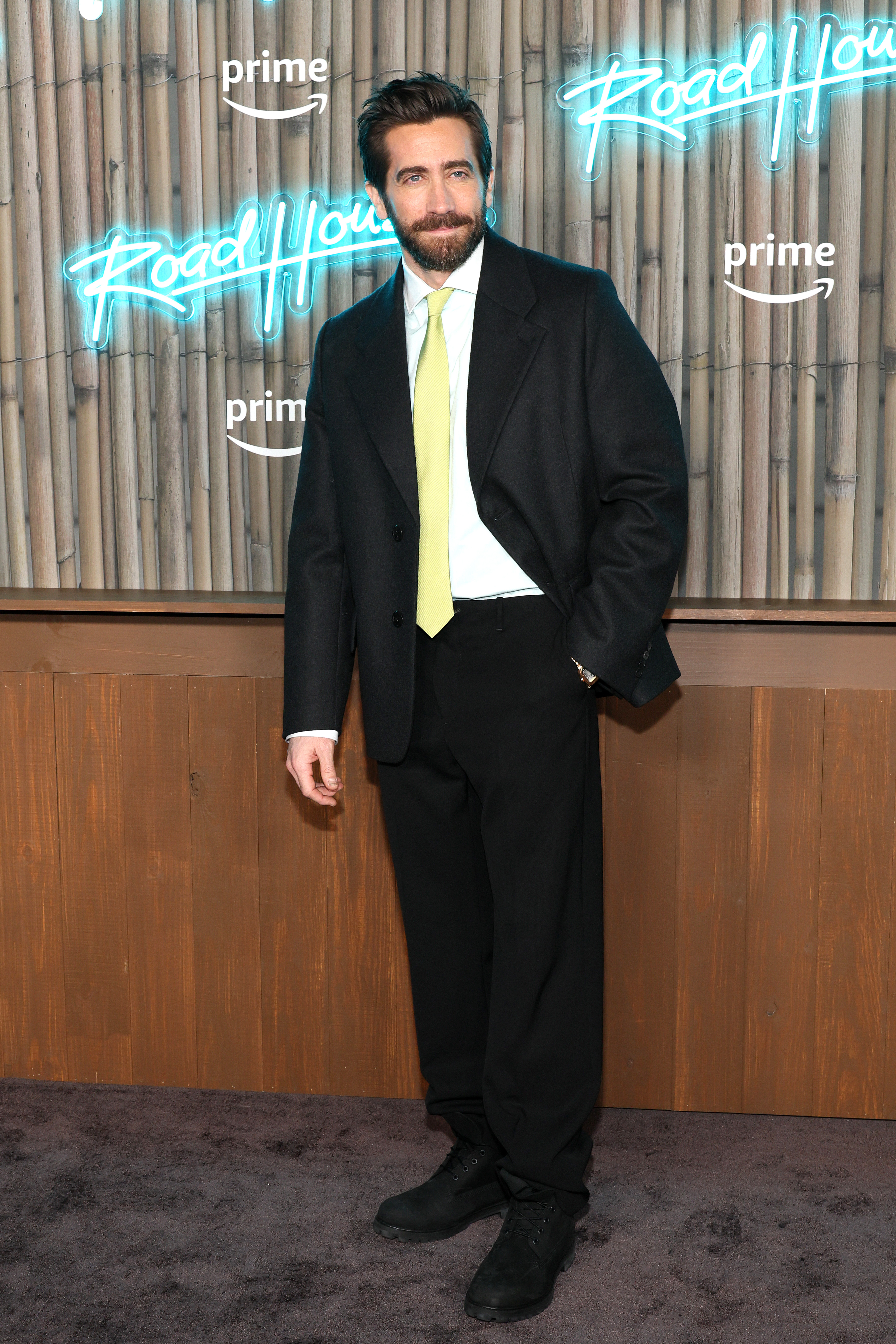 Is Jake Gyllenhaal Blind? The Actor's 20/150 Vision | Life & Style