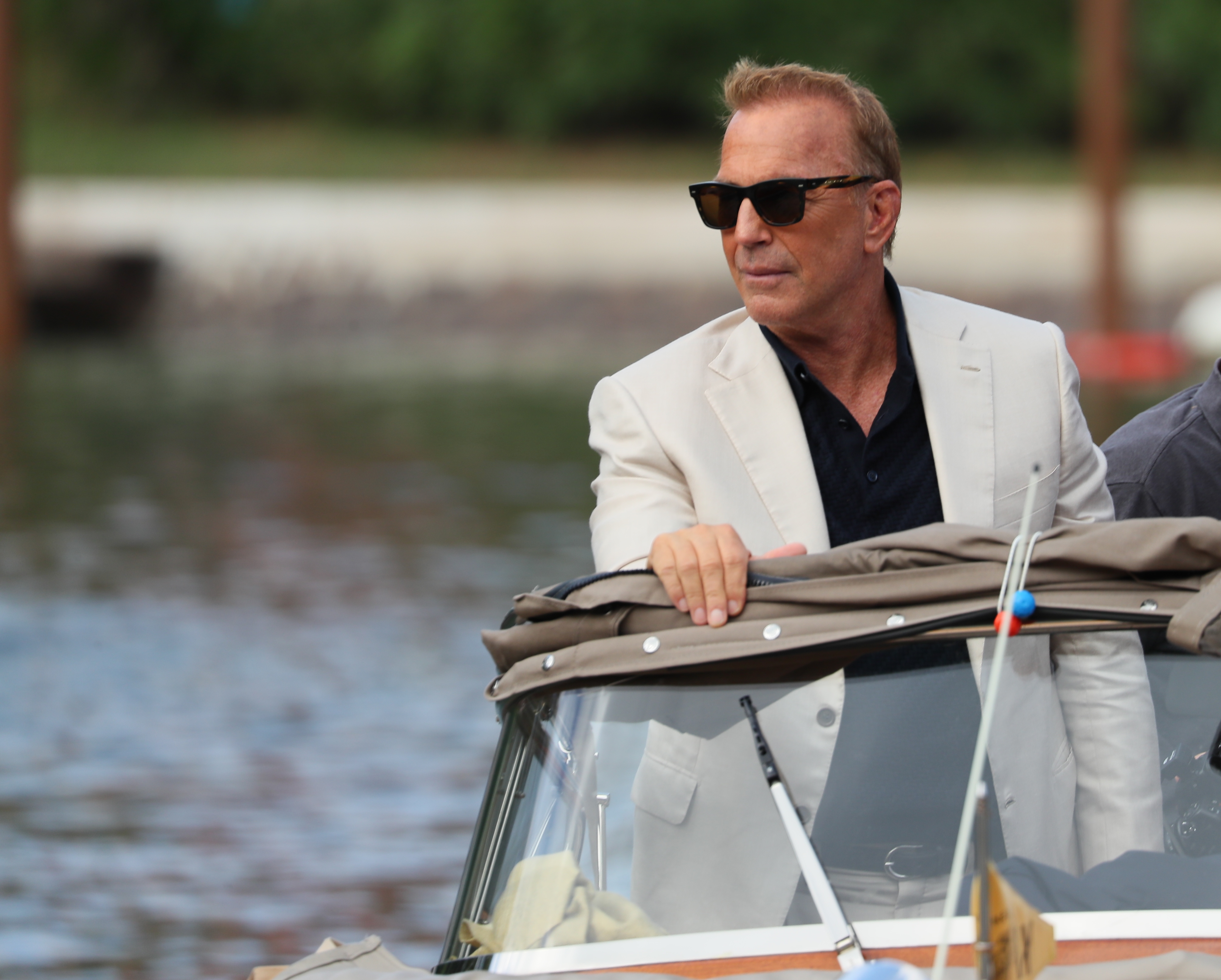 Sandra Bullock 'Exactly' What Kevin Costner Is Looking For (Excl ...