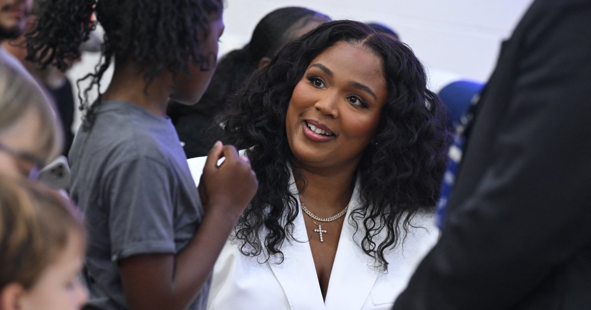 Lizzo Hits Major Weight Loss Goal, Loses 16 Percent of Her Body Fat ...