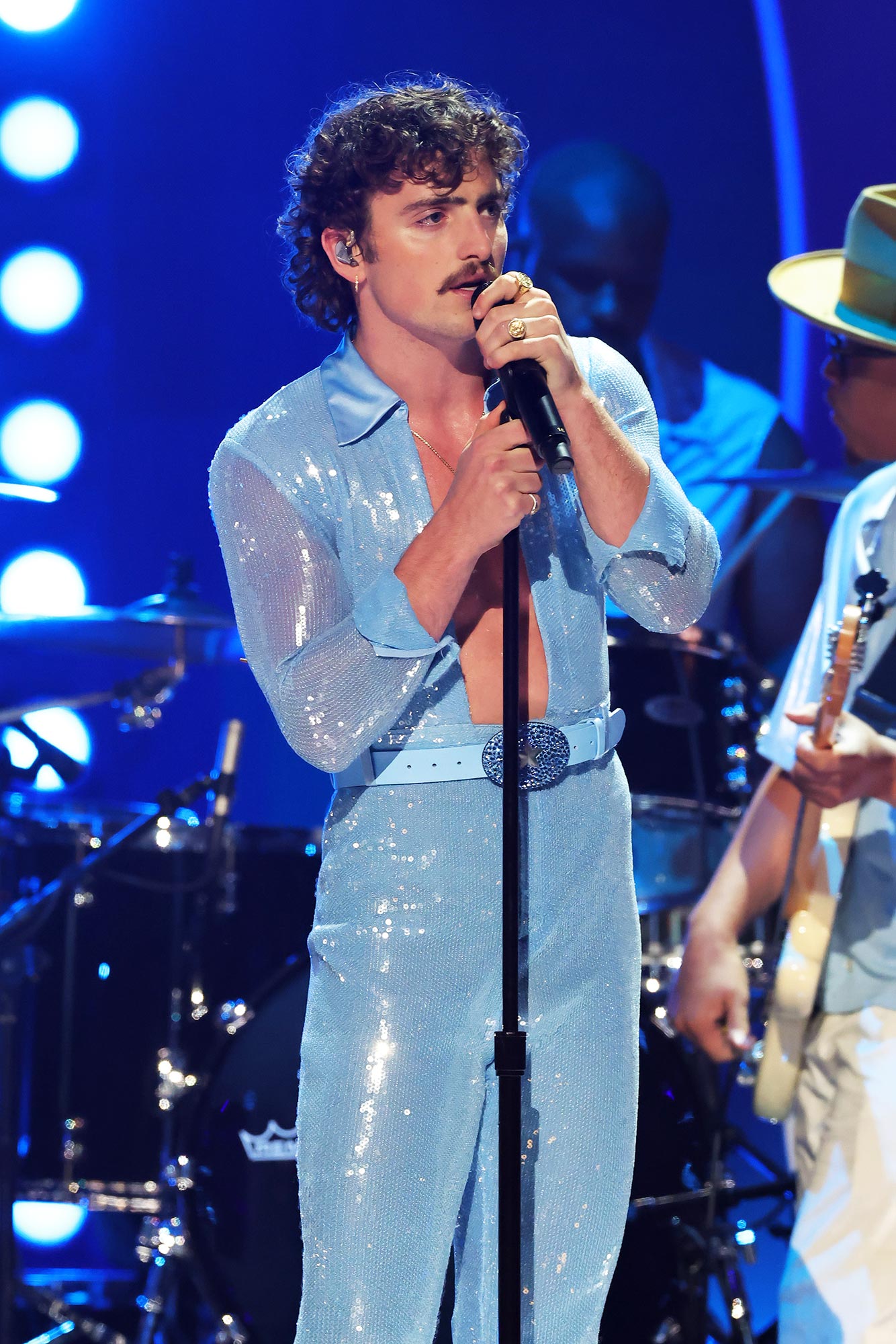 Benson Boone Apologizes for Wardrobe Malfunction at 2025 Grammys | Life ...