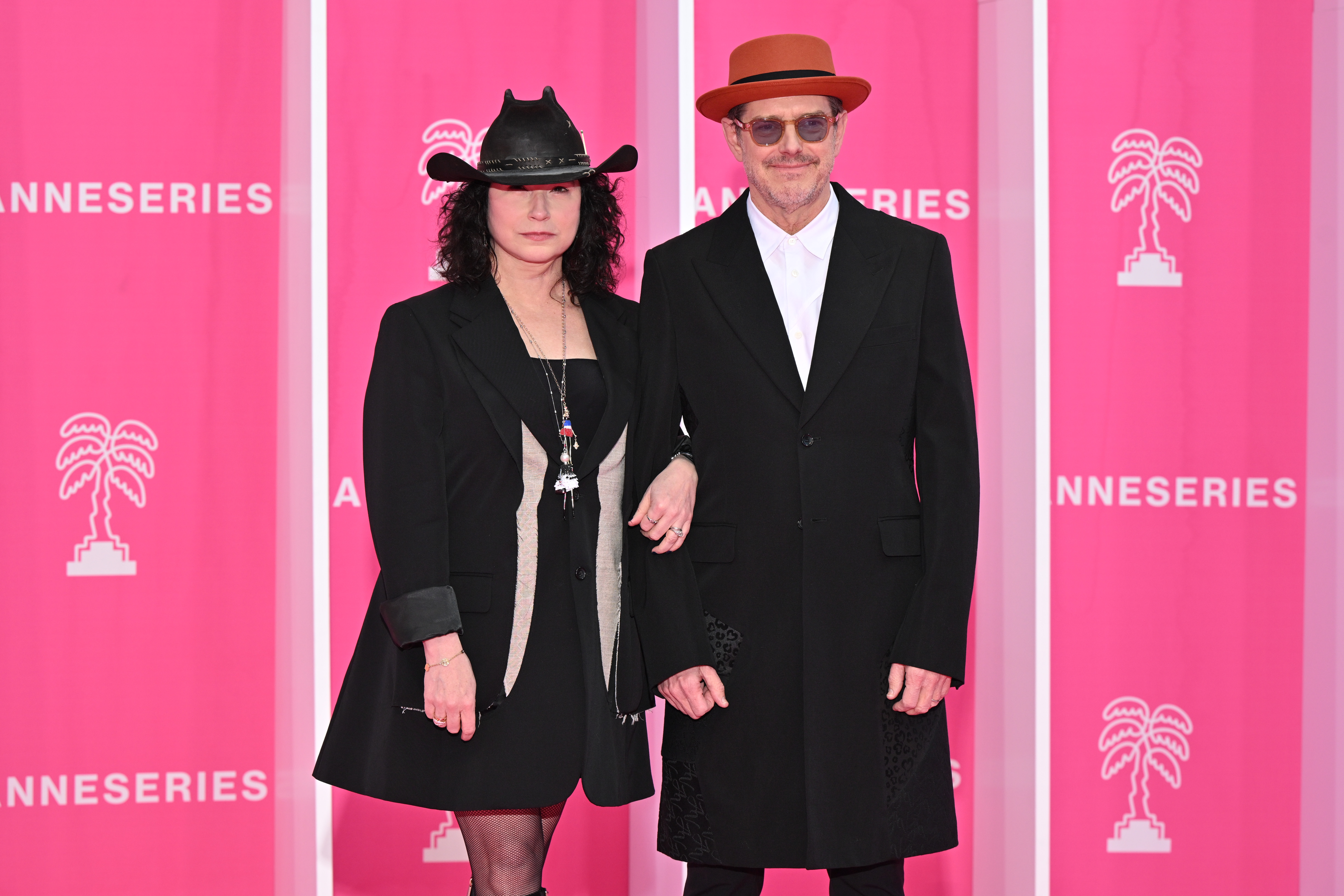 Etoile: Amazon Prime TV Show's Trailer, Cast, Premiere Date and More ...