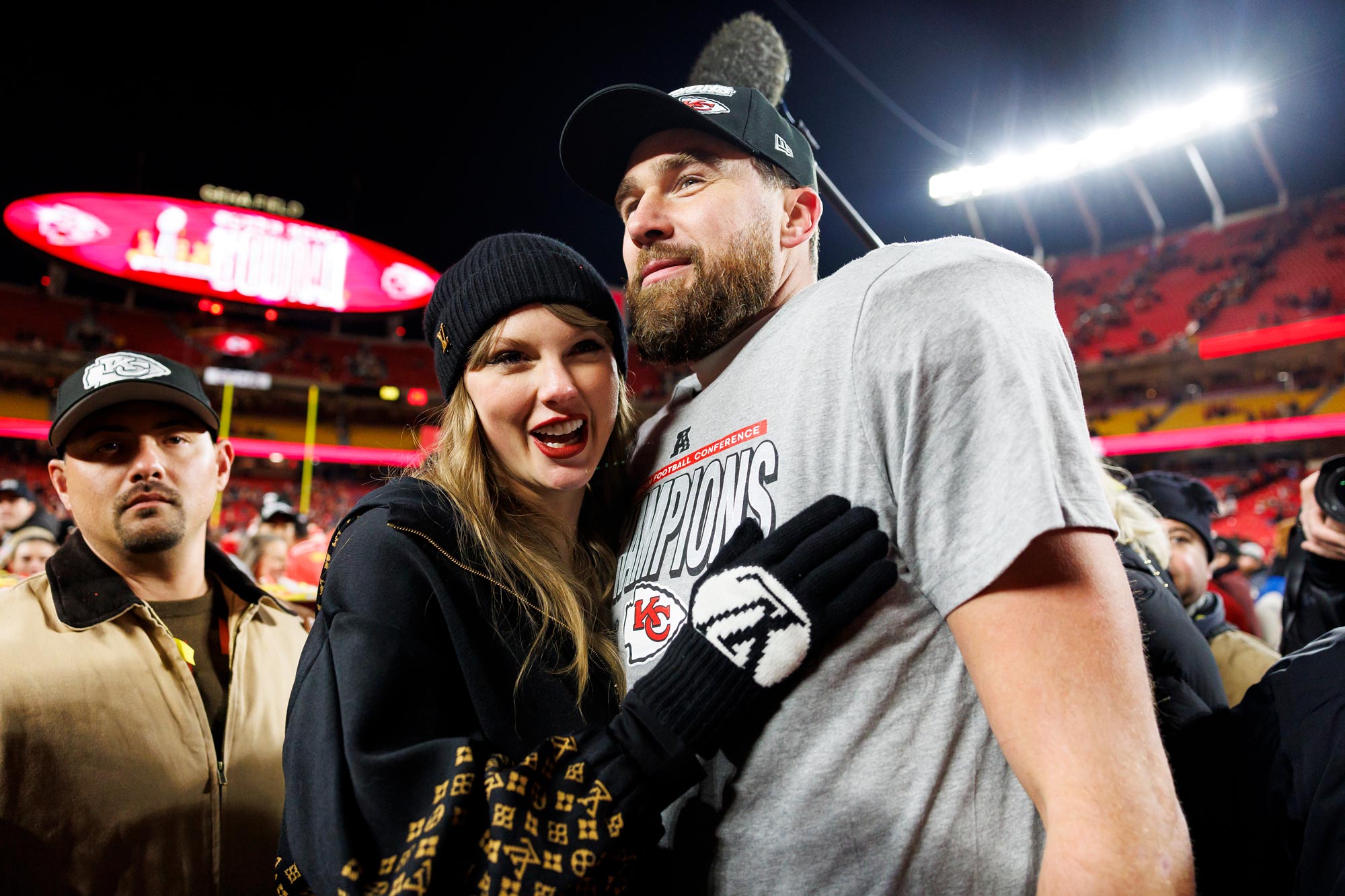 How Taylor Swift, Travis Kelce Are Enjoying Music and Football Hiatus ...