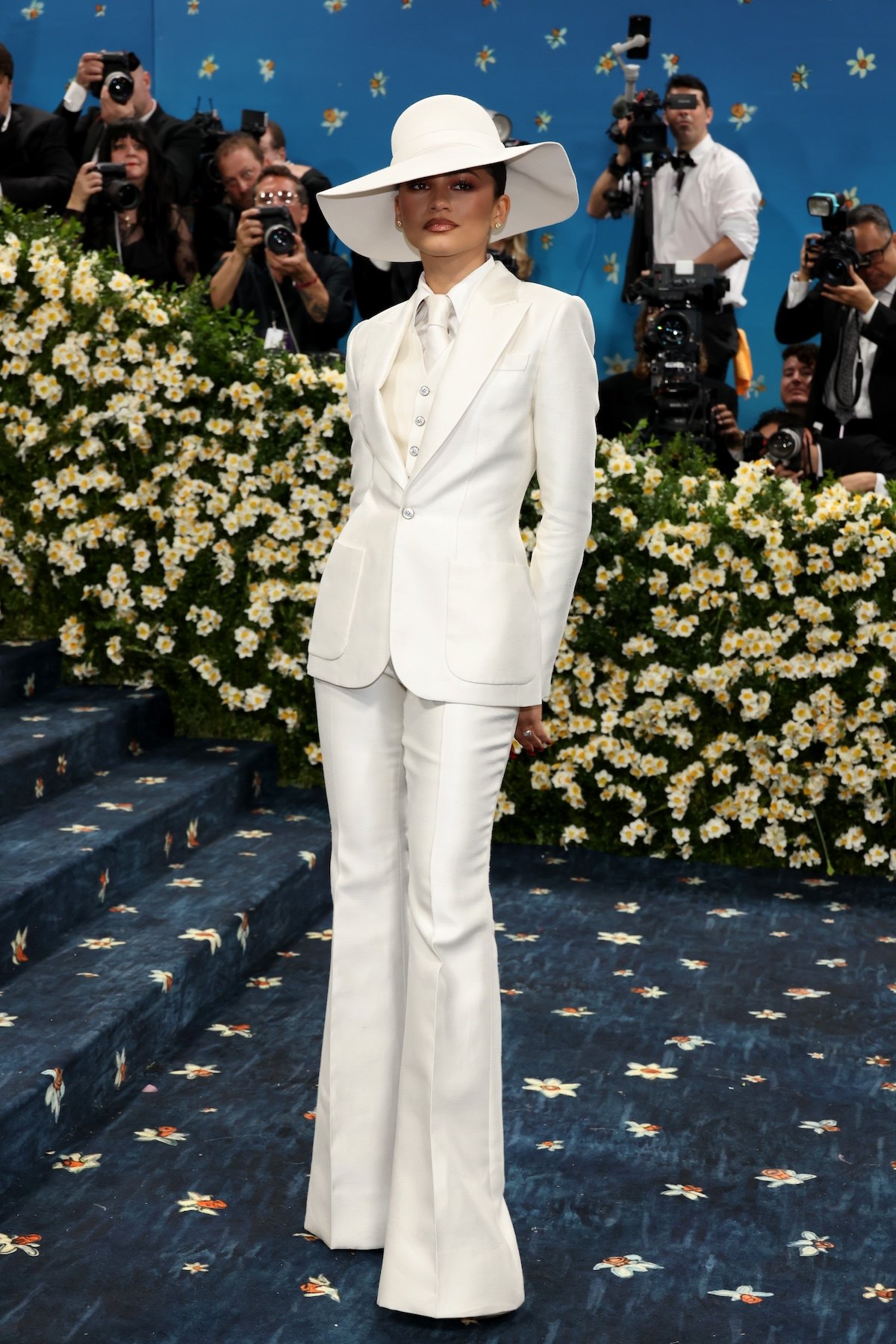 Zendaya Arrives at the 2025 Met Gala: See Red Carpet Photos | Life & Style