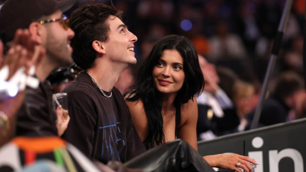 Kylie Jenner Teases Timothee Chalamet Sex Life With Iconic Satc Clip Life And Style