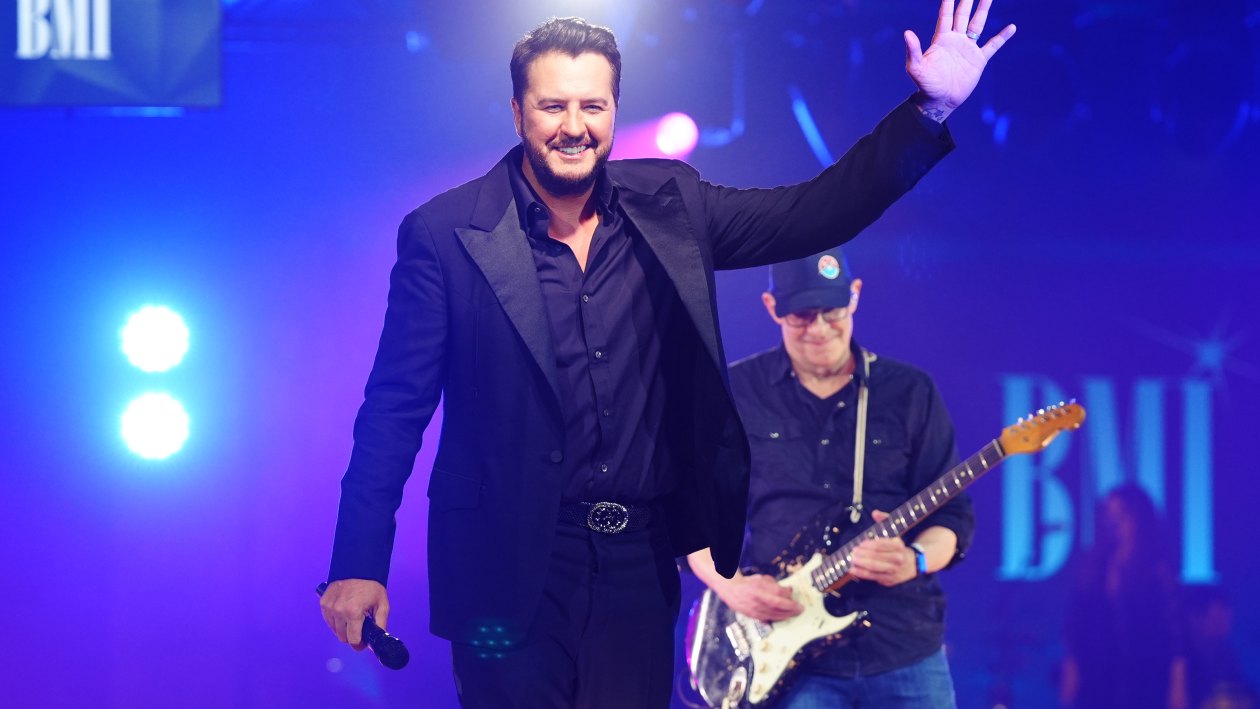 Luke Bryan Says He’s Not a 'Psycho Dad' | Life & Style