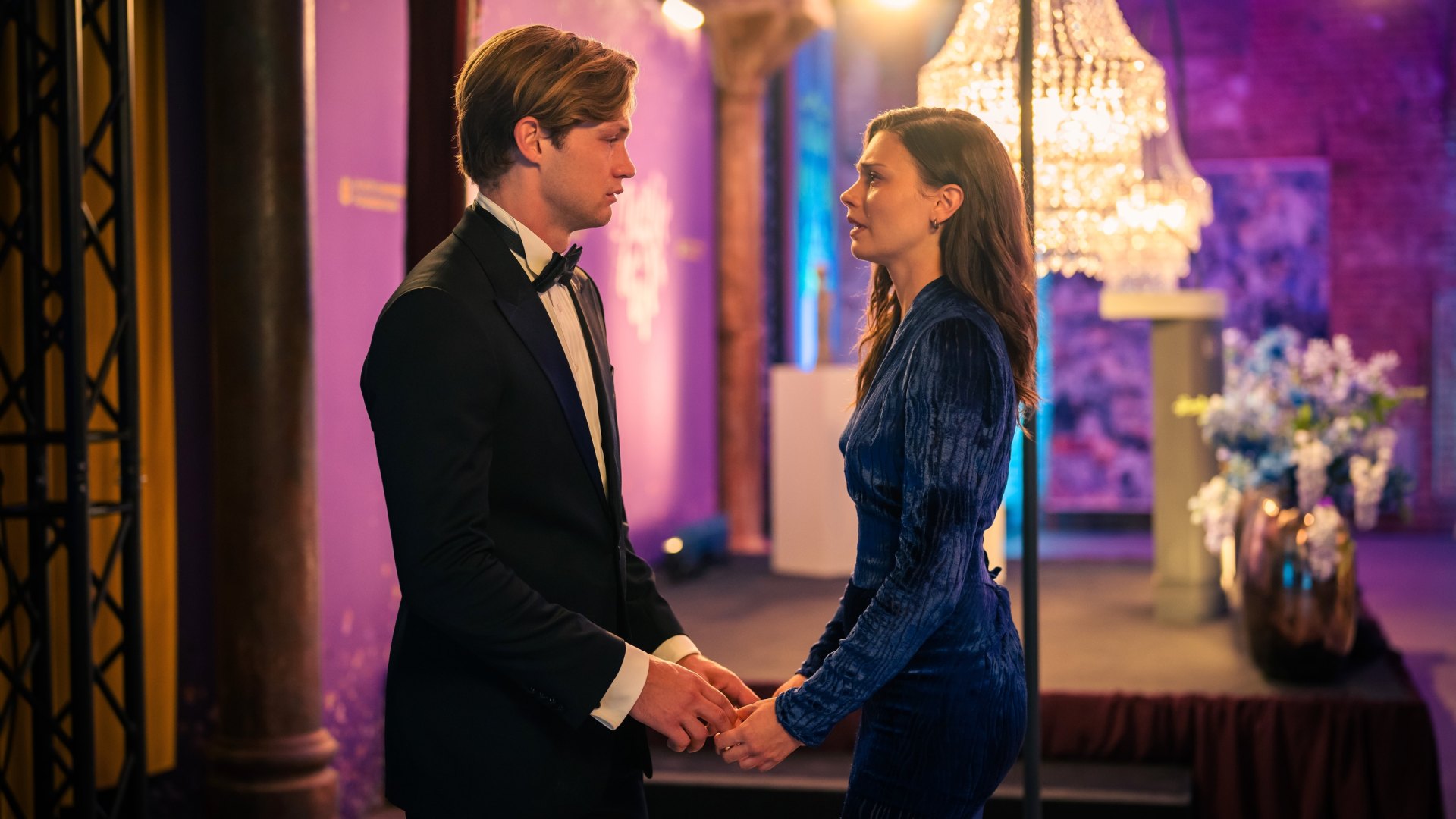 Maxton Hall’s Harriet Herbig-Matten, Damian Hardung on ‘Spicy’ Episodes ...